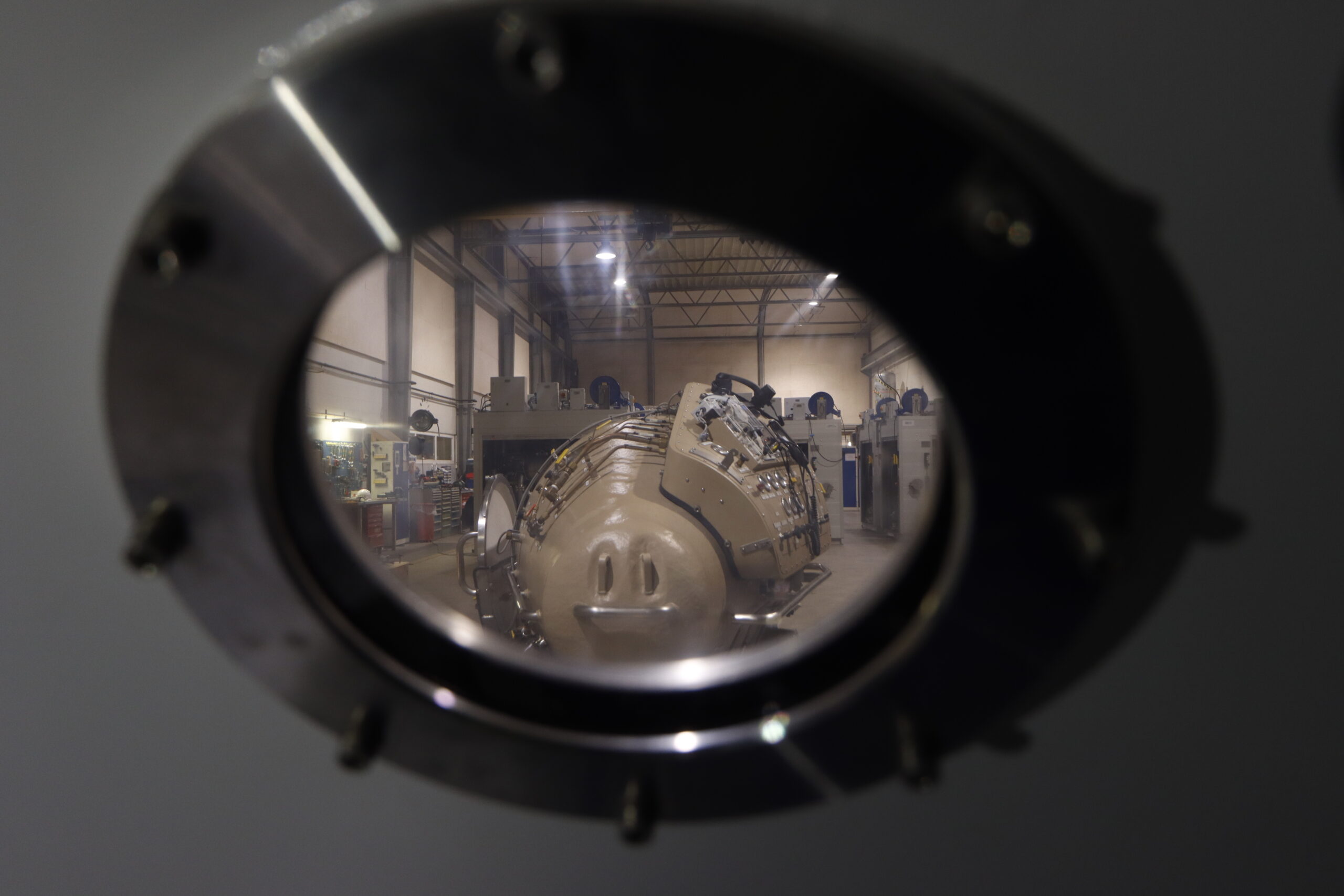 Air Dive Chamber, Deck Decompression Chamber - Imenco Mechanical